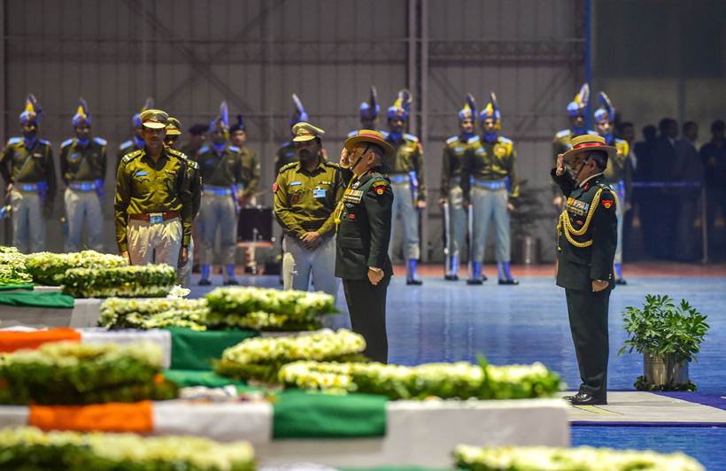 Pulwama attack: PM Modi, Opposition leaders pay homage to 40 CRPF soldiers | India News News ...