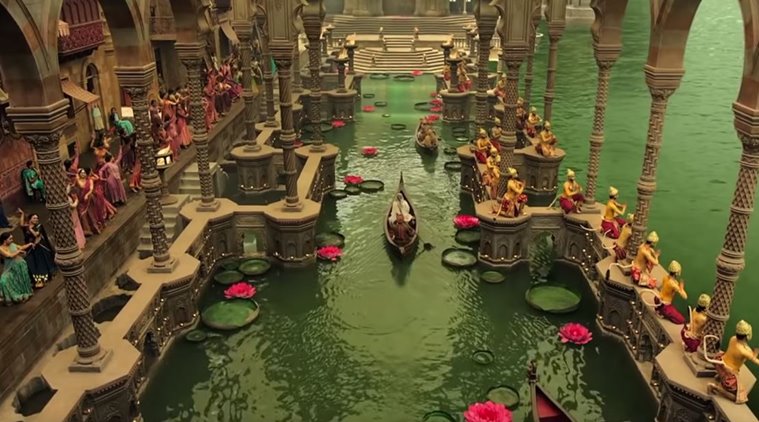 Varun Dhawan introduces the stunning world of Kalank | Bollywood News ...