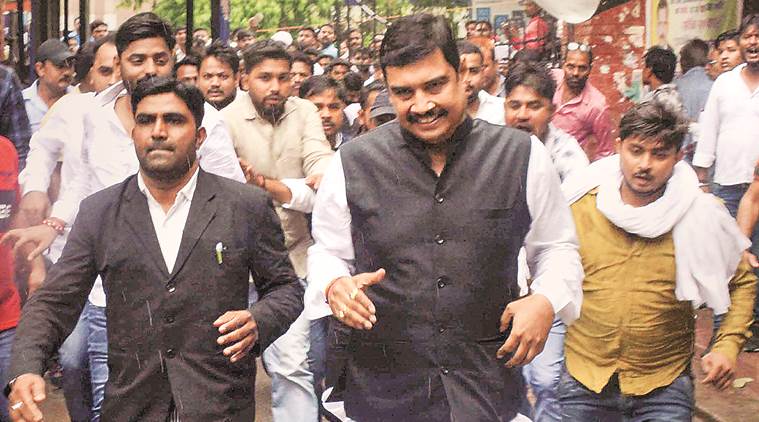 UP: Rape accused Ghosi MP surrenders in Varanasi court | Lucknow News ...