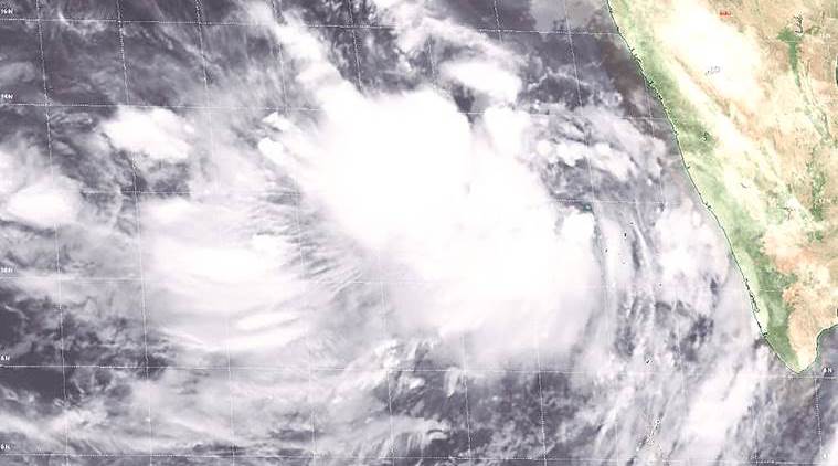 Surat: Four villages affected due to high-speed winds in Olpad ...