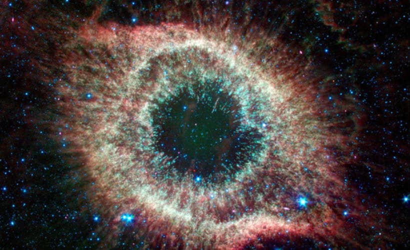 These space images taken by NASA’s Spitzer Telescope look like modern ...