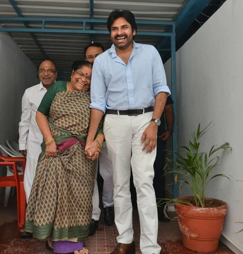 Pawan Kalyan turns 48: Rare photos of Power Star | Entertainment ...