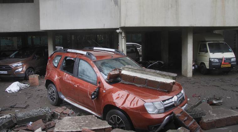 Pune flooded after heavy rains: 17 killed, over 10,000 rescued | India ...