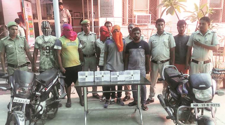 Delhi Police scan 500 CCTVs to solve robbery at gunpoint | Delhi News ...