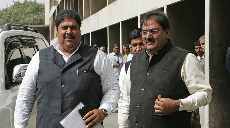 On display at Chautala clan get-together, Ajay-Abhay bonhomie | India ...