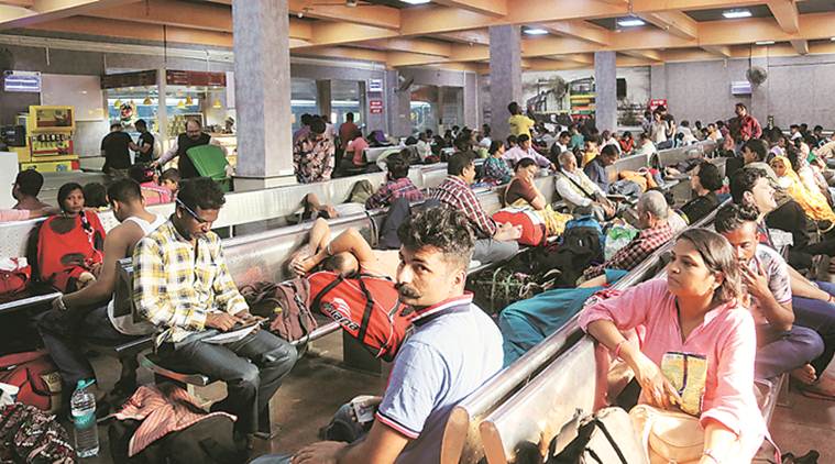 Delhi: At two railway stations, wait in AC room for Rs 10 per hour ...
