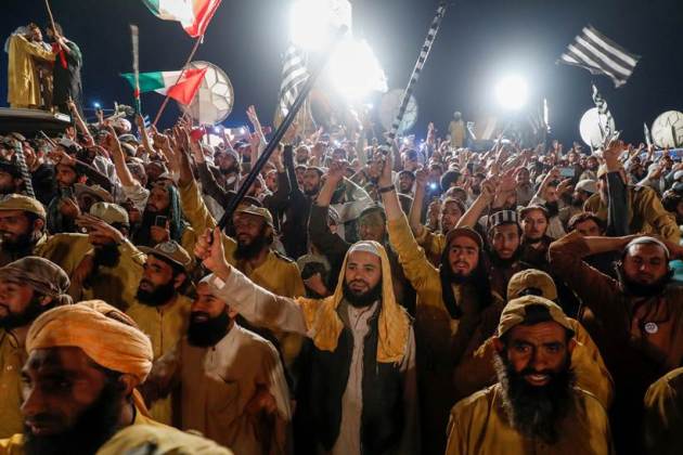 Azadi March: Pakistan PM Imran Khan faces resignation calls over ...