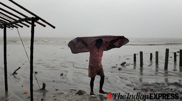 Cyclone Bulbul: Heavy rain, thunderstorms lash Bengal and Odisha ...