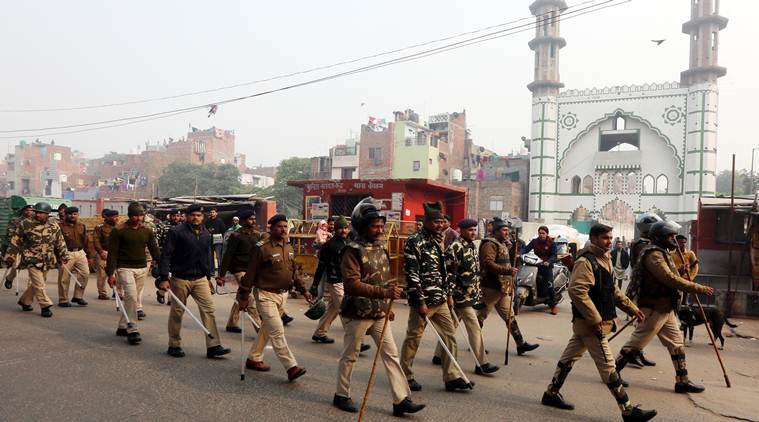 Seelampur barrier breached, police plan to limit protests fails | Delhi ...