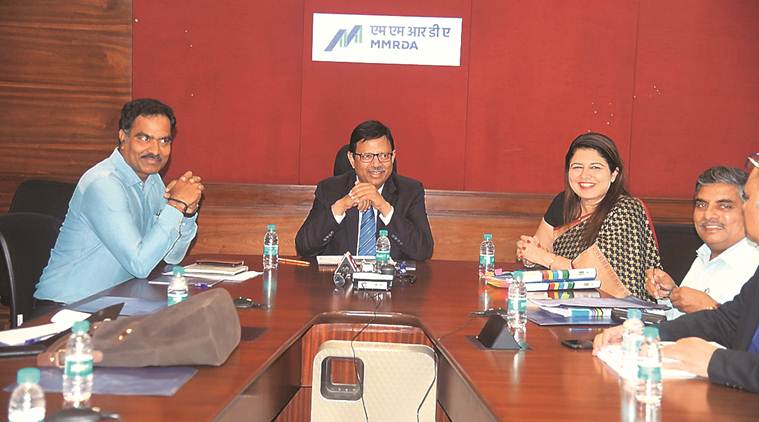 Eastern Express Highway to become signal-free by December end: MMRDA ...