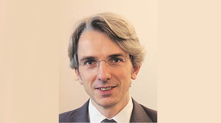After Kashmir Valley visit, French envoy says lift curbs soon | India ...