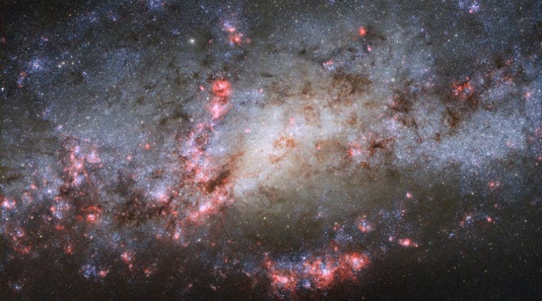 77-year-old amateur astronomer located a rare double nuclei galaxy ...