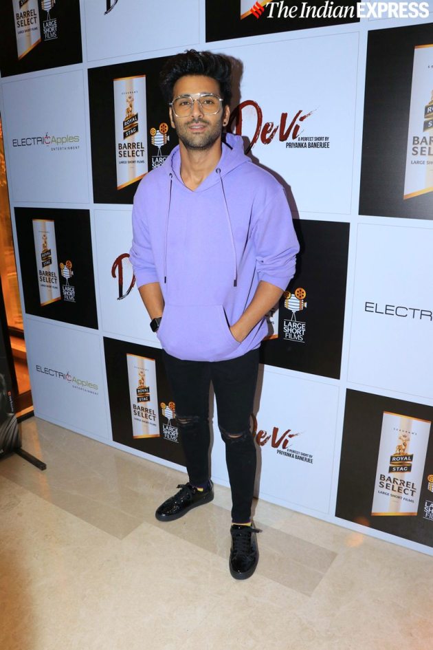 Shruti Haasan, Kajol, Karan Johar and Pulkit Samrat attend Devi ...