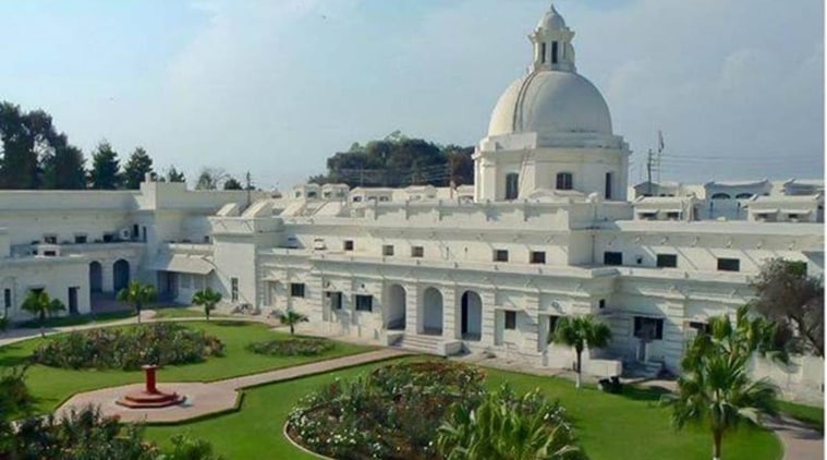 Coronavirus: IIT-Roorkee resumes teaching through online mode amid ... Coronavirus: IIT-Roorkee resumes teaching through online mode amid ...