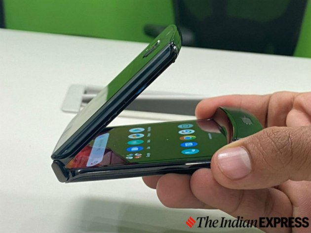 Moto Razr to Nokia 3310, retro phones that got resurrected | Technology ...