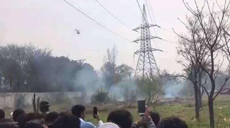 Pakistan Air Force F-16 aircraft crashes near Islamabad, pilot killed ...