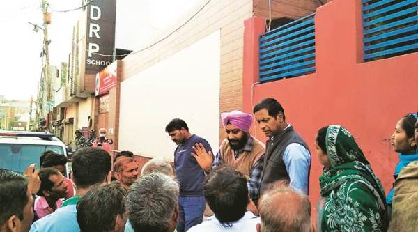 Unlocking of school in riot-hit NorthEast Delhi area sparks protests ...