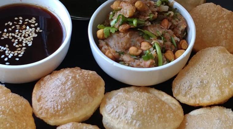 Lockdown cravings: Missing street food? Try Kolkata-style puchkas at ...