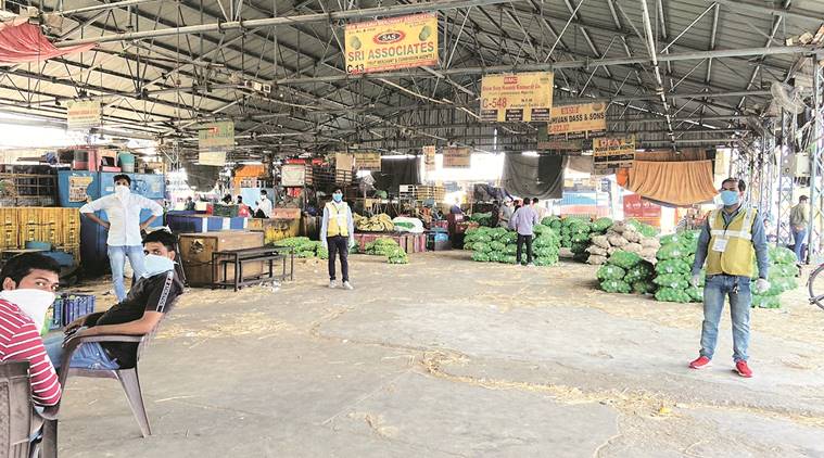 2-km Queue of Trucks Outside: Four cases at Azadpur Mandi, a scramble ...