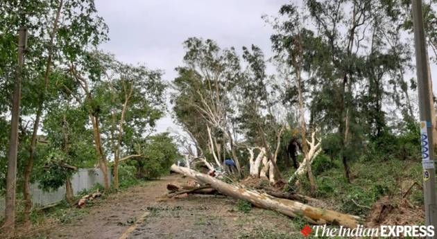 Cyclone Amphan leaves behind a trail of destruction in West Bengal ...