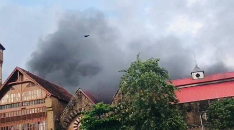 Mumbai: Fire breaks out at Crawford Market, six fire engines on spot ...