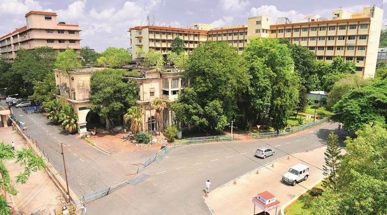 Telangana HC stalls demolition of old secretariat building in Hyderabad ...