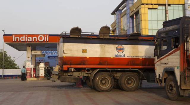 Indian Oil Corp Q2 profit jumps on inventory gains | Business News ...