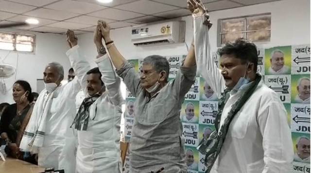 Bihar elections: Former D-G Sunil Kumar joins JD(U), may contest from ...
