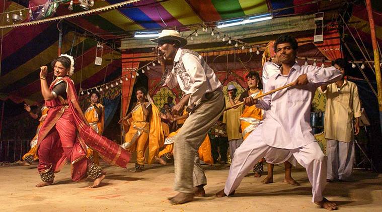 Once stars of Tamasha stage, they now work in fields and factories to ...