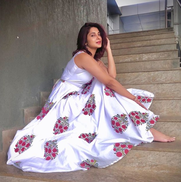 Eight times Jennifer Winget impressed us with her sharp fashion choices ...