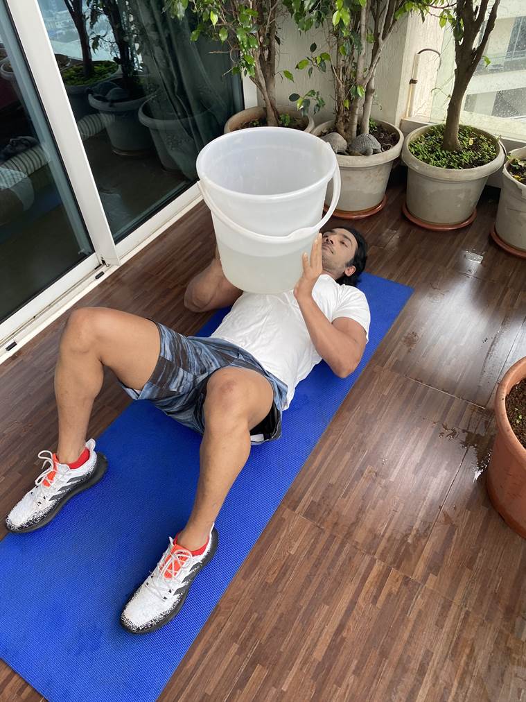 Have a bucket at home? Use it to perform these basic exercises ...