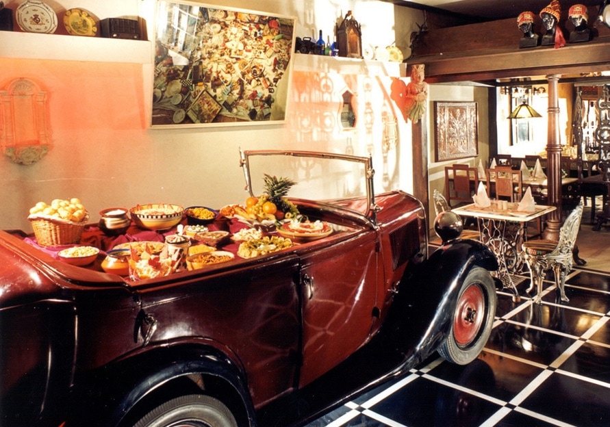 Pandemic fallout: Home to Thugs & Chor Bizarre, Delhi loses a landmark ...