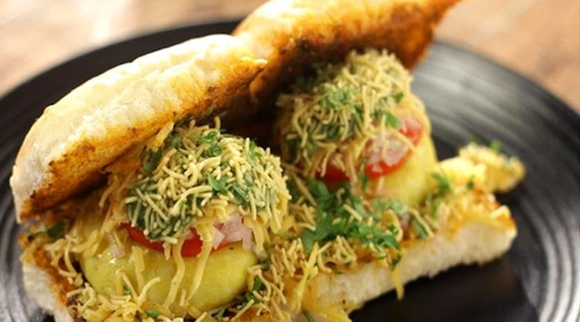Enjoy masala pattice pav at home with this easy recipe | Food-wine News ...