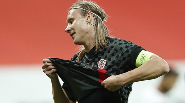 Croatia defender Domagoj Vida pulled from match at halftime because of ...