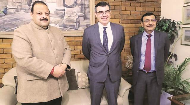US embassy envoys meet NC, Apni Party leaders in Jammu | India News ...