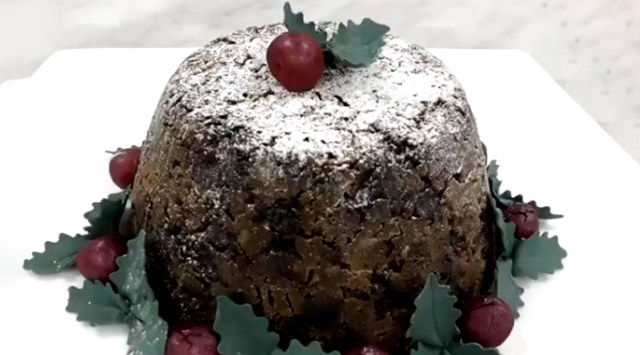Watch: British royal chefs share traditional Christmas pudding recipe ...