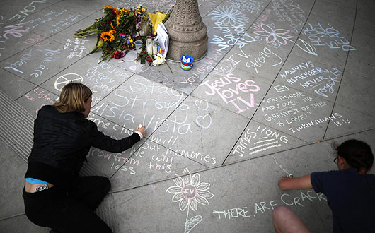 Students pay tribute to victims of ‘virgin killer’ Elliot Rodger ...
