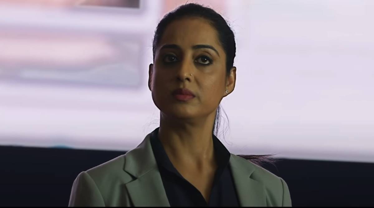 Mahie Gill Hot Face