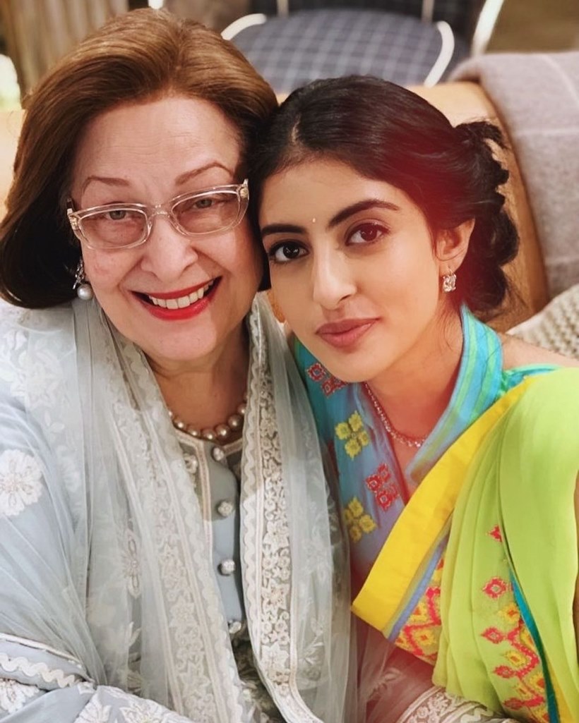 Navya Naveli Instagram