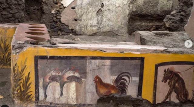 Roman-era fast-food stall unearthed in Pompeii | Art-and-culture News ...