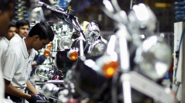 Pune: Bajaj Auto Limited to invest Rs 650 crore in Chakan | Pune News ...