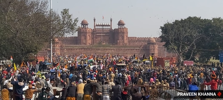 Farmers protest photos: What it looked like at Delhi’s Red Fort today ...