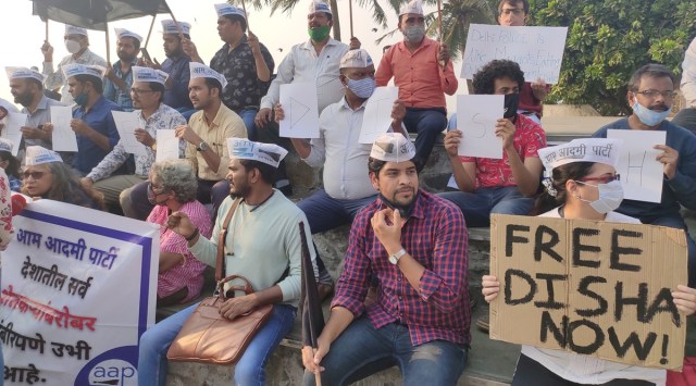 AAP protests against Disha Ravi arrest | Mumbai News - The Indian Express