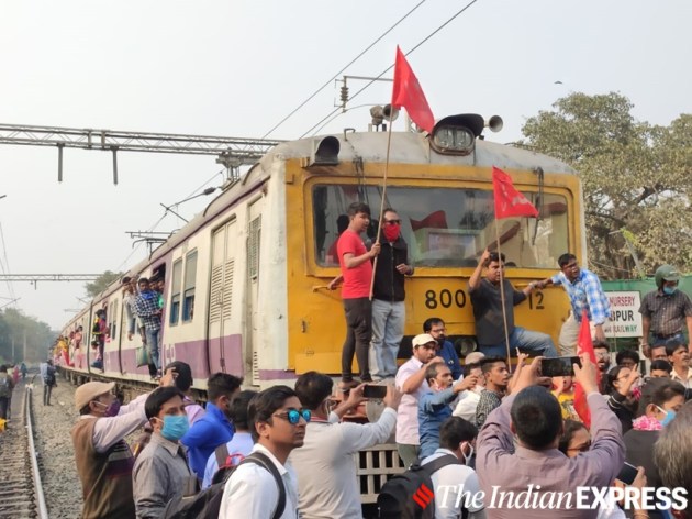 ‘Rail Roko’: Protesting farmers sit on tracks | India News News - The ...
