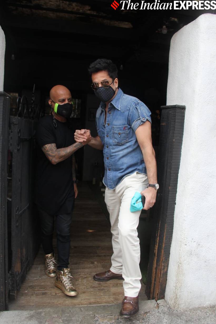 Fardeen Khan debuts dapper new look, fans say ‘what a massive ...