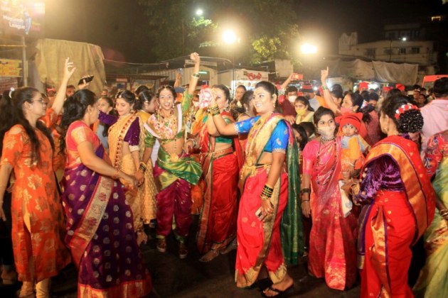 Holi, Palm Sunday: Glimpses of festivals being celebrated round the ...