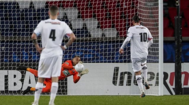 Keylor Navas stars again as PSG reaches French Cup quarterfinals ...