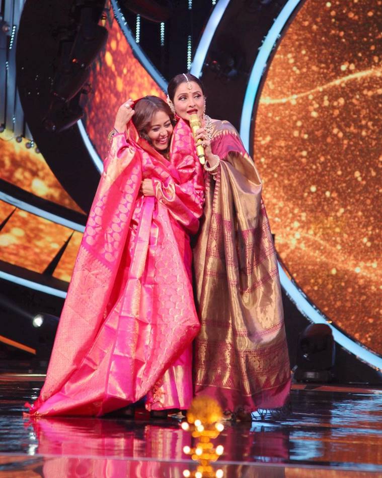 Rekha gives ‘shaadi ka shagun’ to Neha Kakkar, singer calls her ‘beauty ...