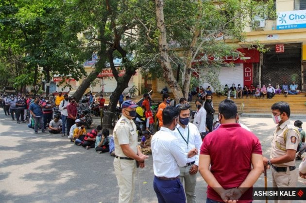 To curb COVID-19 surge, Maharashtra stays indoors on weekend lockdown ...