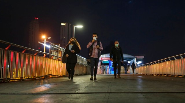 Full COVID-19 lockdown adds to financial strain in Turkey | coronavirus ...